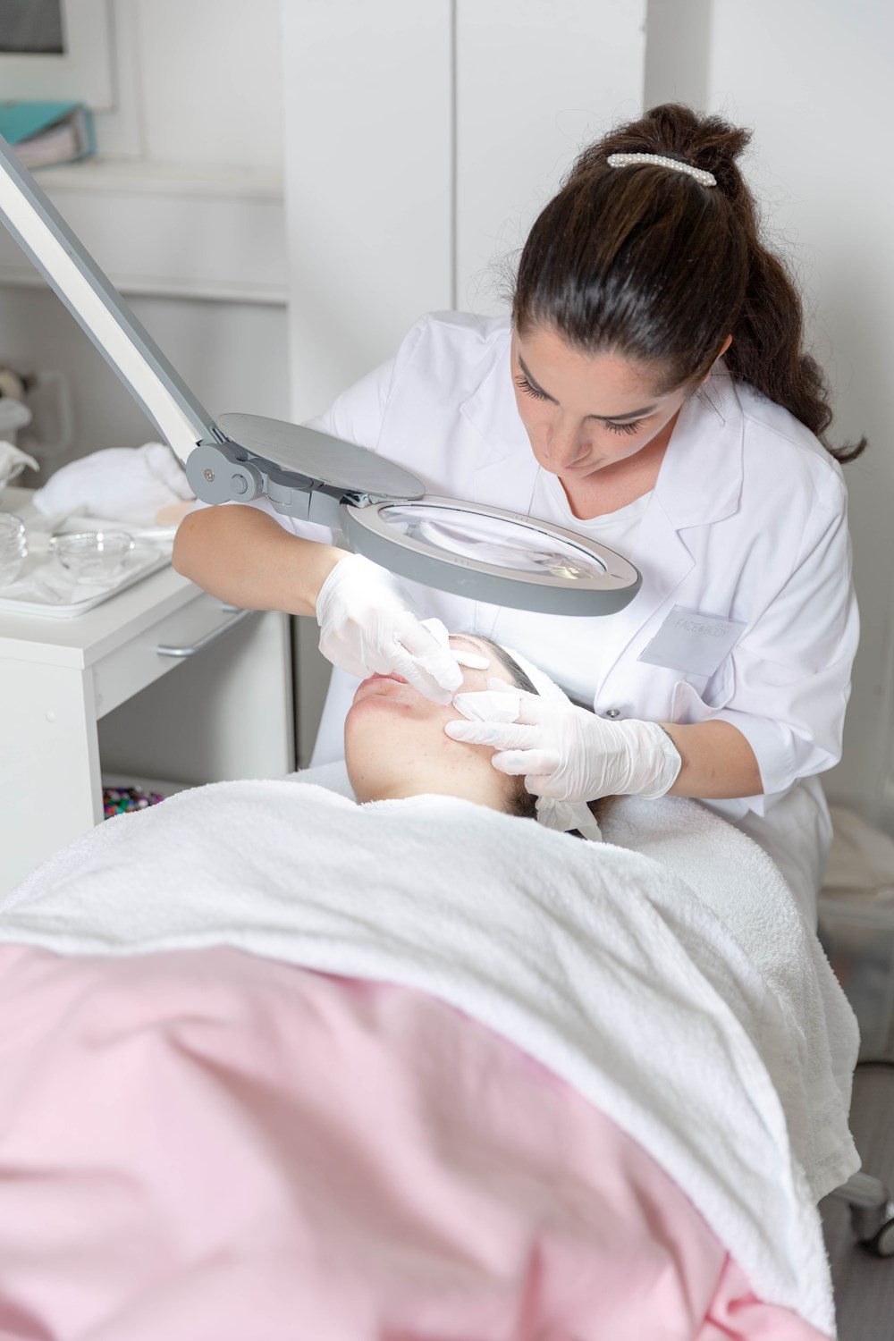 Kosmetikschule München | FACE & BODY Academy